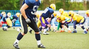 Cornerback Guide for Serious Football Players (Tips and Tricks)