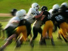 What is a Defensive Tackle in Football? (DT Position Guide)