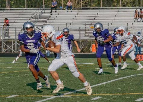 What is a Hook Route in Football? (Explained)